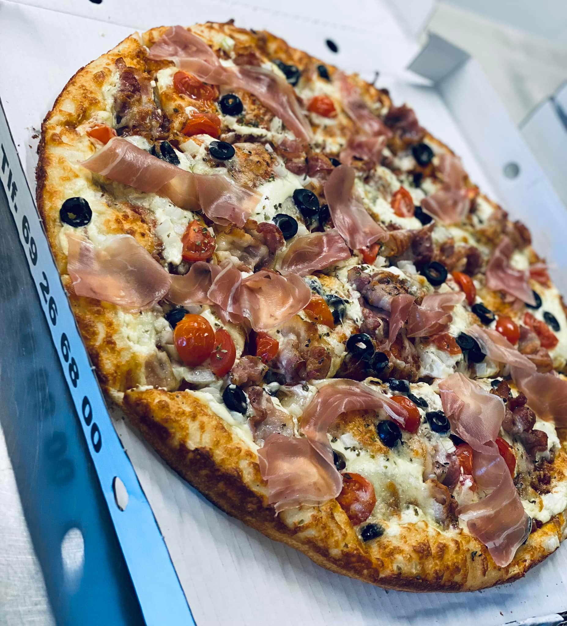 21 Pizza Chefs Special Bajazzo Pizza 21 Pizza Chefs Special Bajazzo Pizza